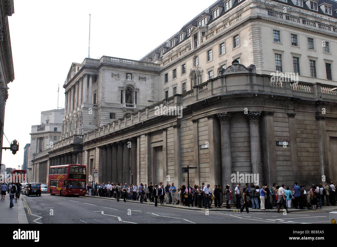 Queue outside of bank hi-res stock photography and images - Alamy