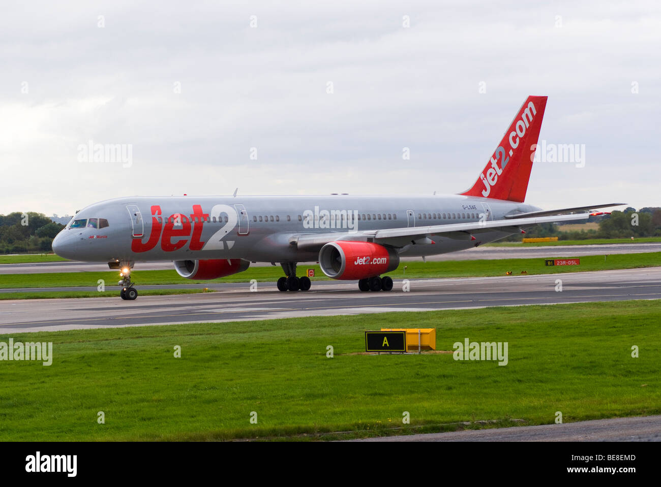 Jet 2.Com [Jet2] Airline Boeing 757-27B Airliner Taxiing After Landing ...