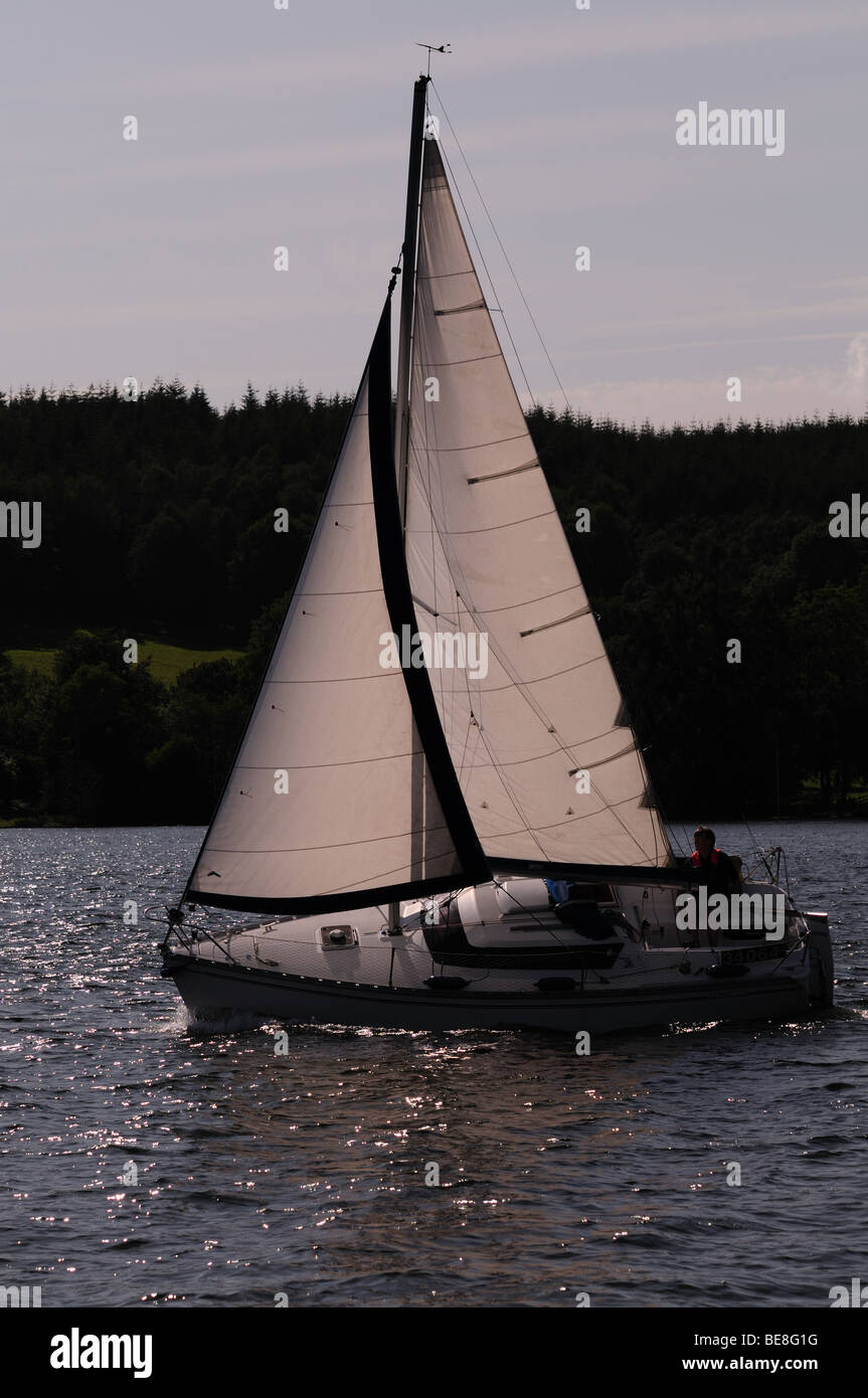 Leisure boats windermere lake hi-res stock photography and images - Alamy