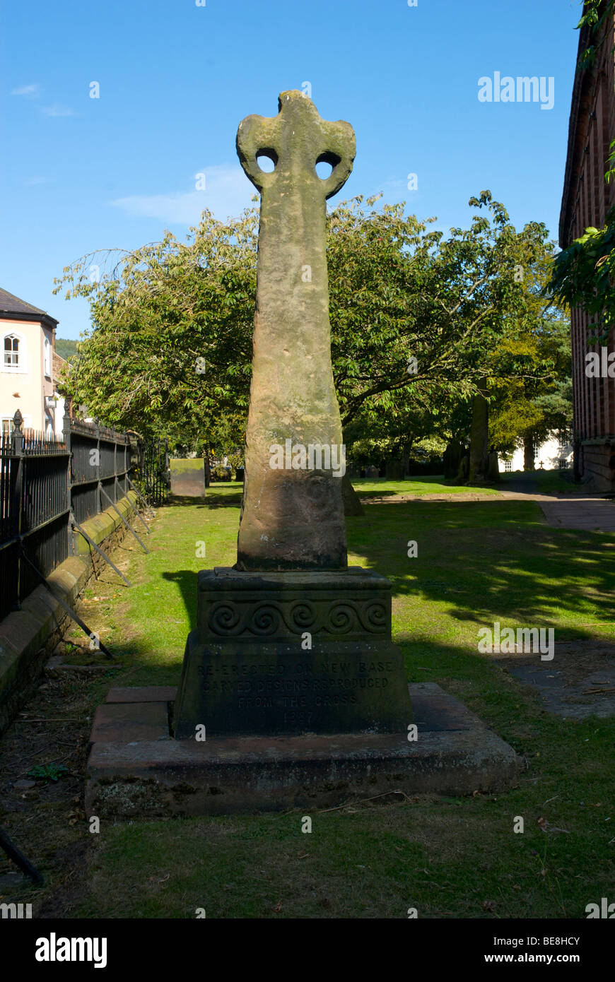 Saxon churchyard cross hi-res stock photography and images - Alamy
