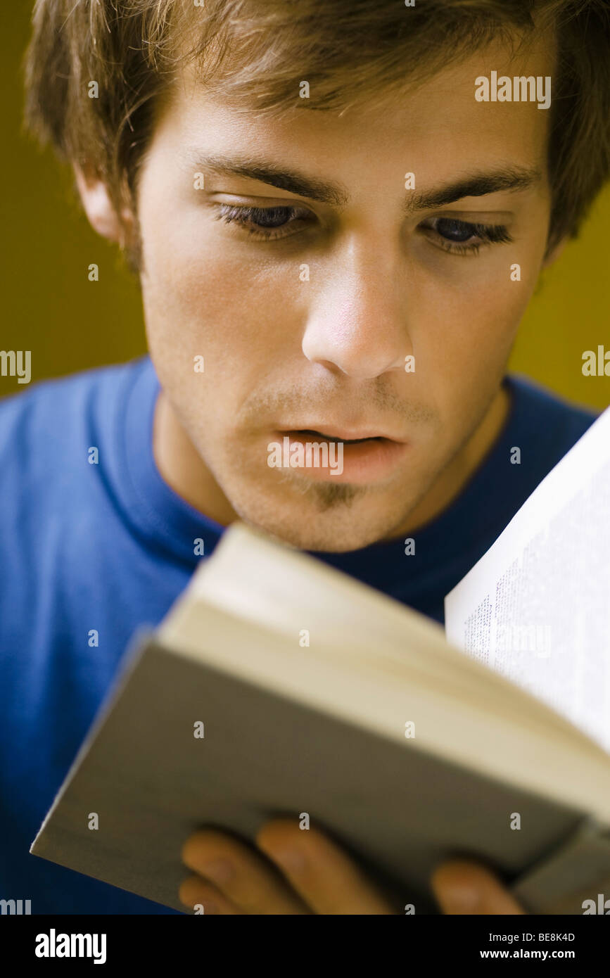 Concentrates reading hi-res stock photography and images - Alamy