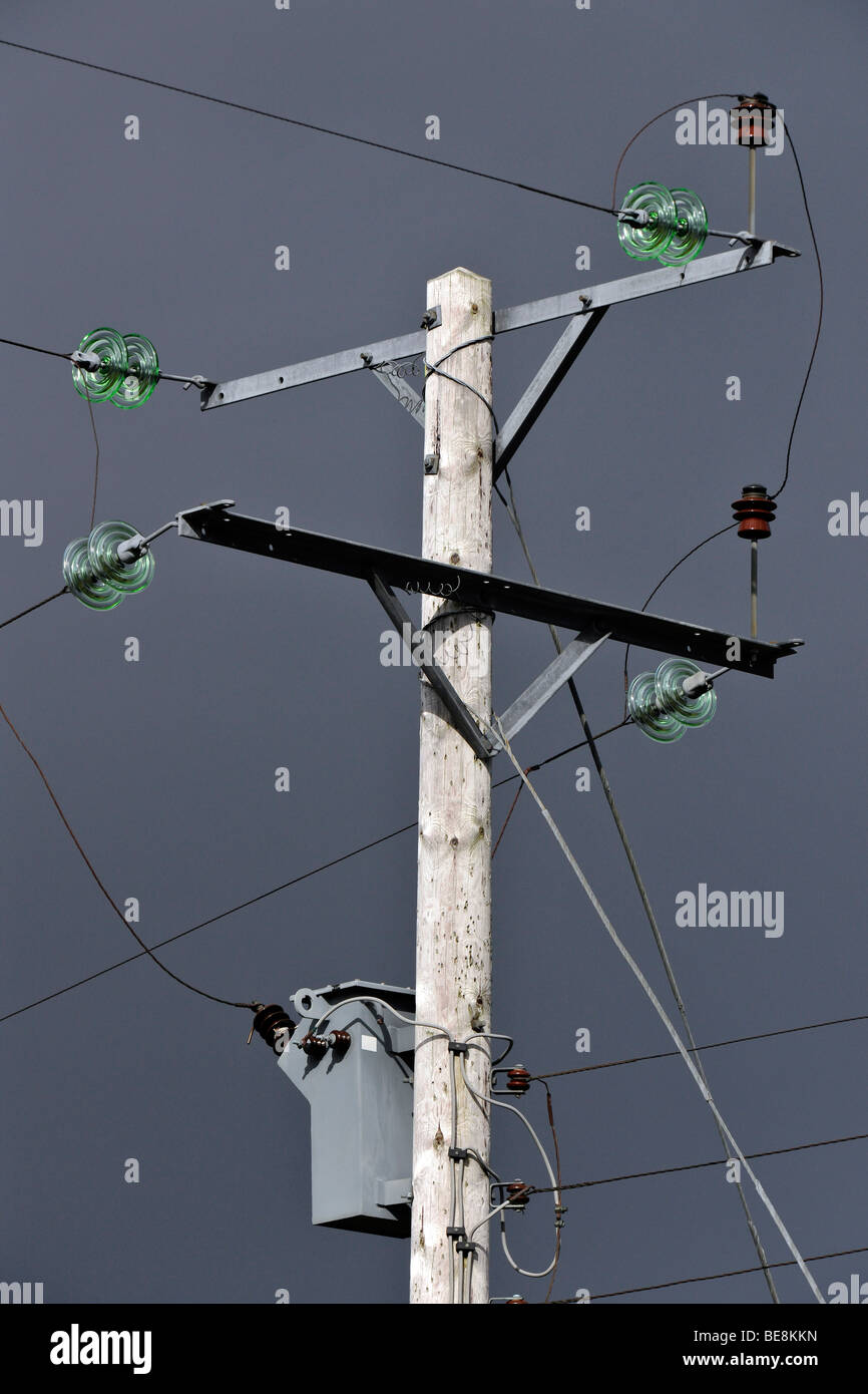 Overhead electricity power cables supplying power to Sutherland ...