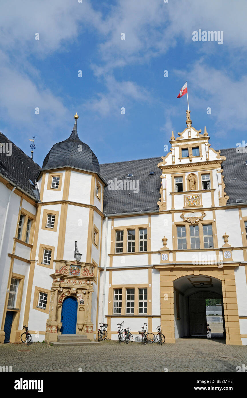 Corner tower, Schloss Neuhaus, moated castle, Weser Renaissance ...