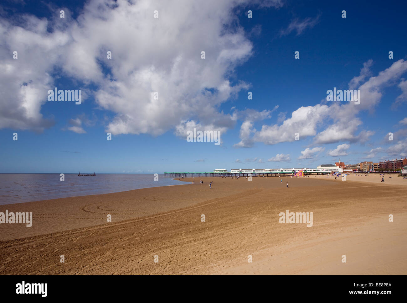 Lytham St Annes Beach Stock Photo: 26008818 - Alamy