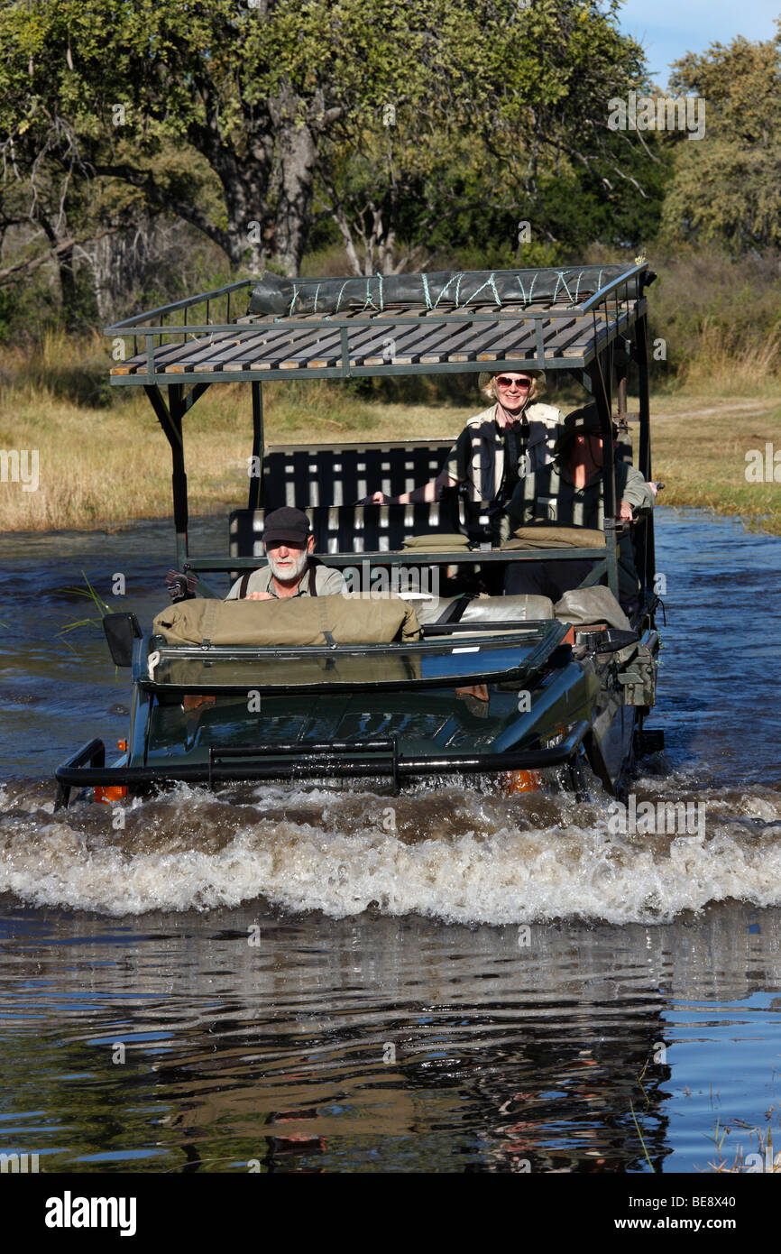 Fording vehicle hi-res stock photography and images - Alamy