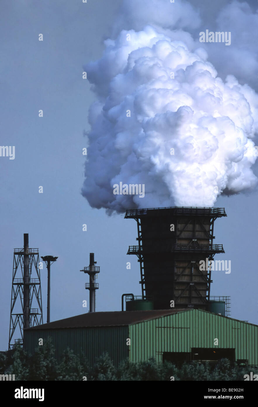 Industri le vervuiling, Belgi Industrial waste, Belgium Stock Photo - Alamy