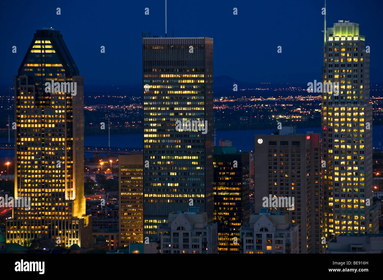 Downtown outline hi-res stock photography and images - Alamy