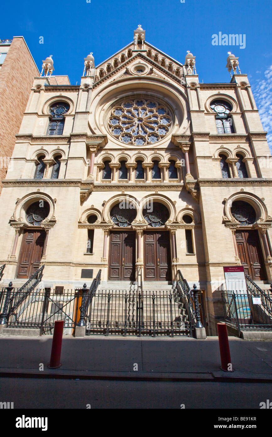 Eldridge Street Synagogue in Manhattan New York City Stock Photo - Alamy