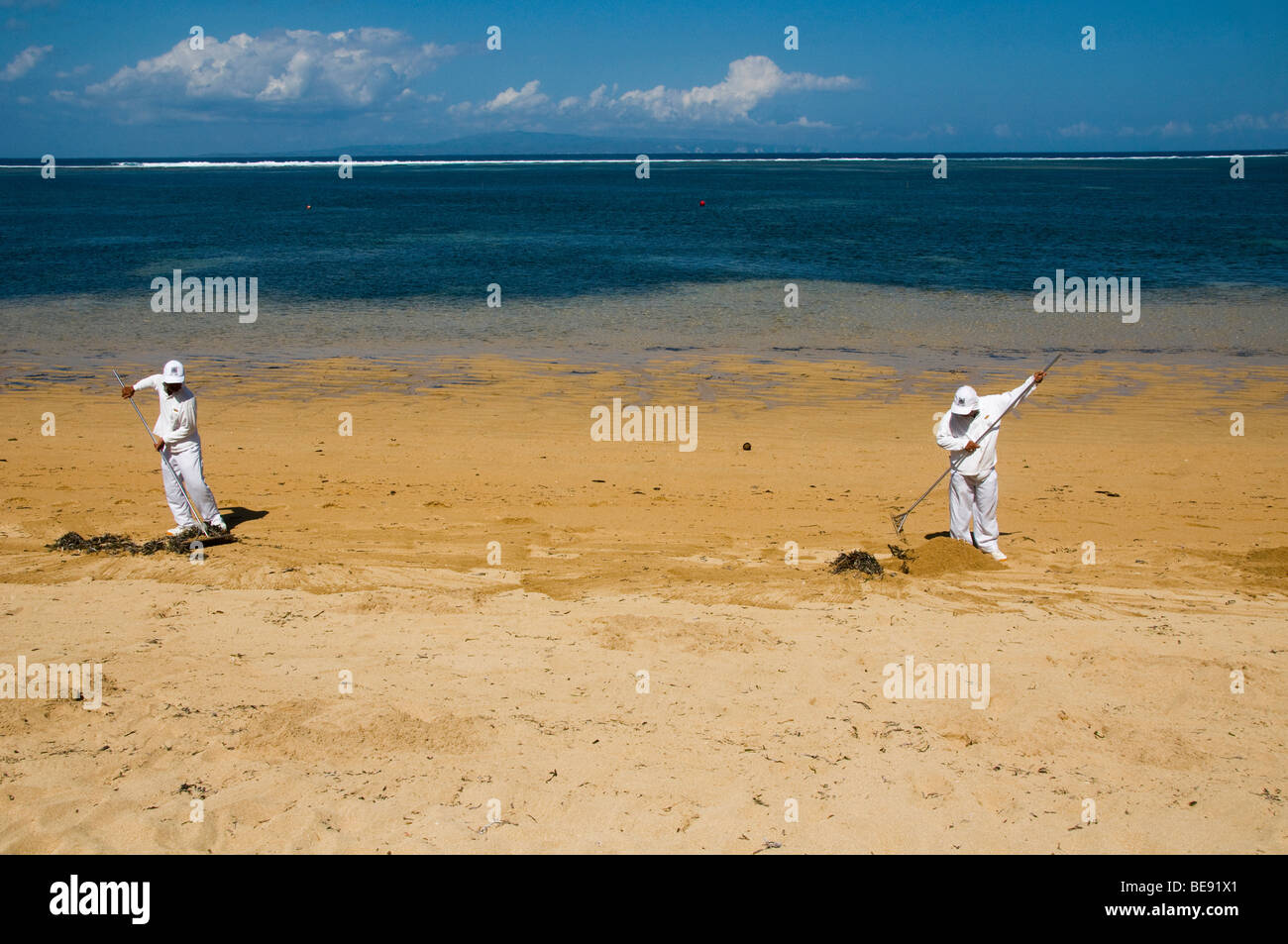 Raking sand hi-res stock photography and images - Alamy