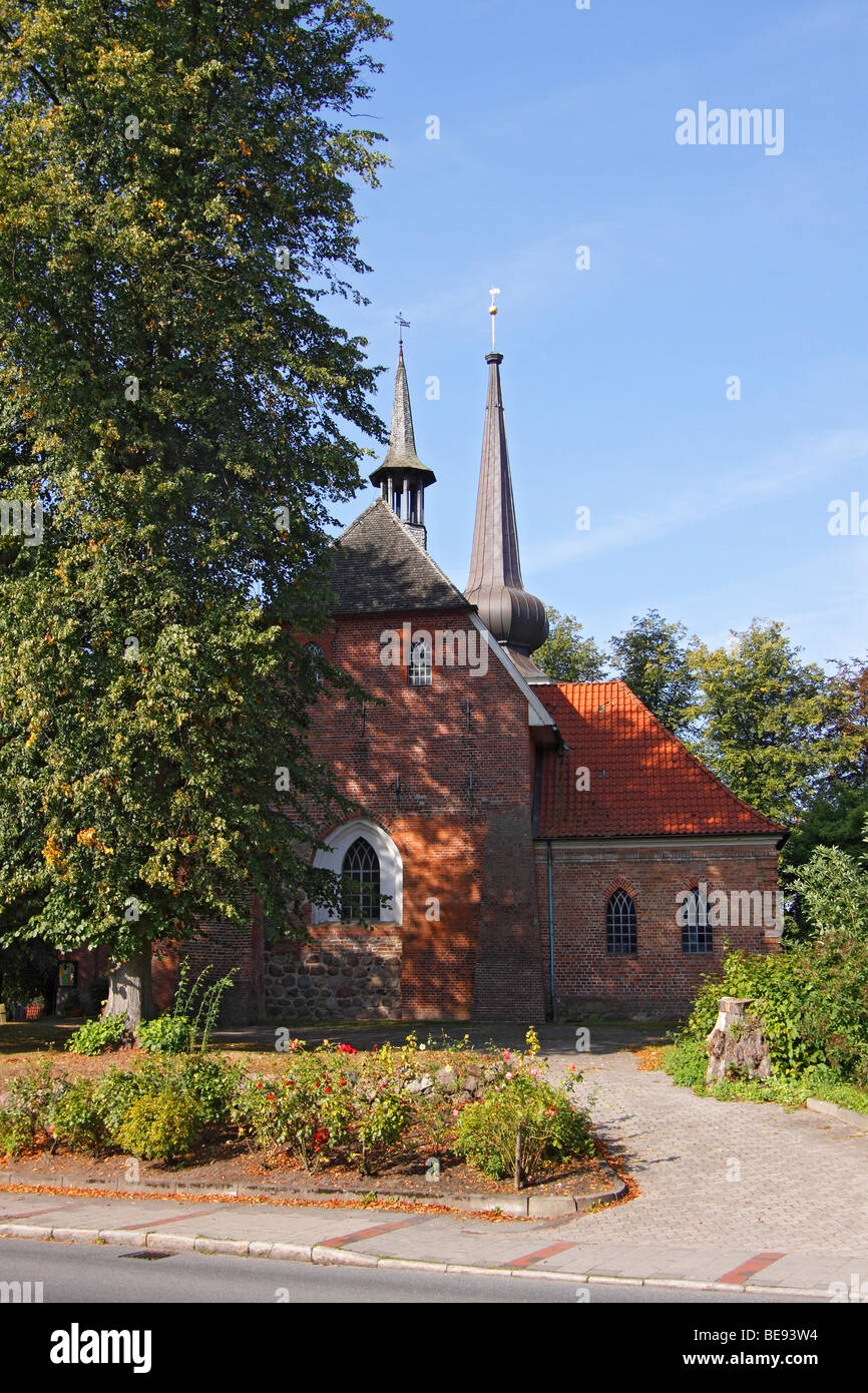 Historic church, St. Katharinenkirche church in Probsteierhagen ...
