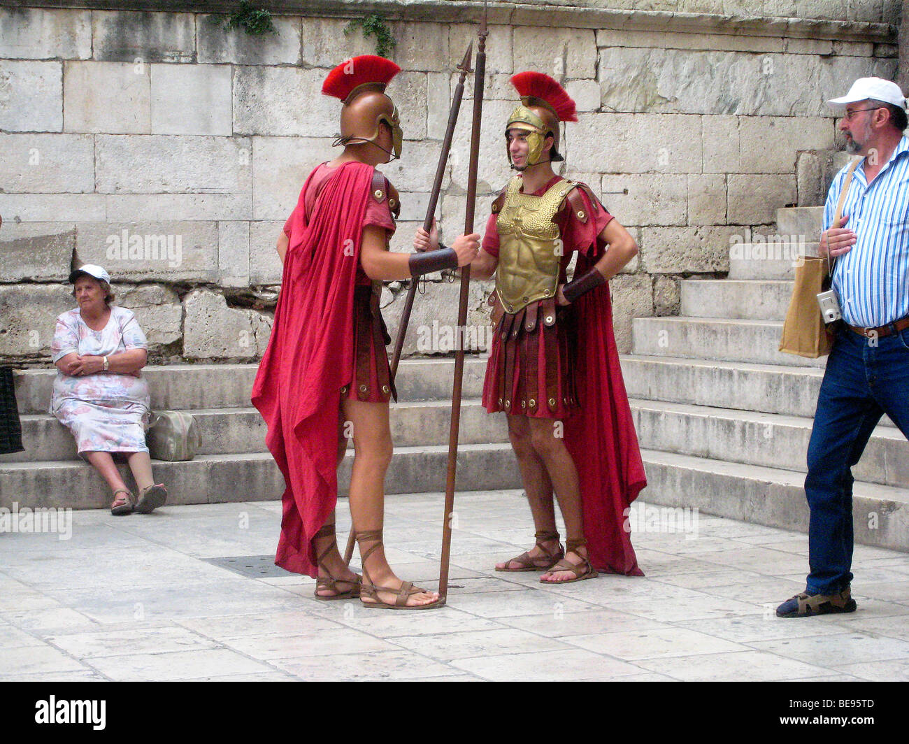 Roman guards hi-res stock photography and images - Alamy
