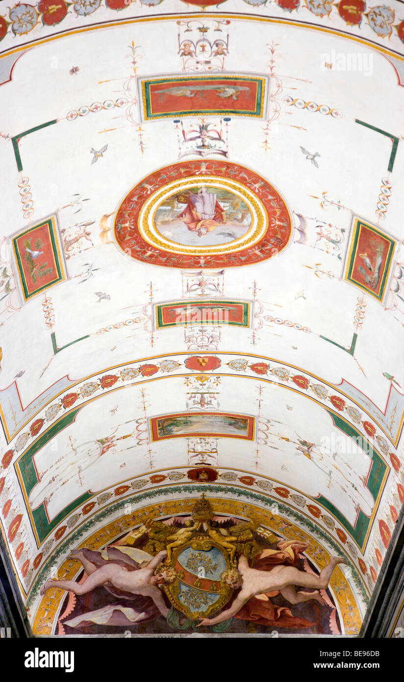 Rome ceiling roman architecture hi-res stock photography and images - Alamy