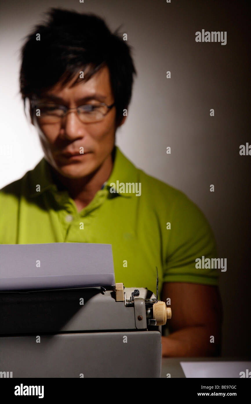 Chinese type writer hi-res stock photography and images - Alamy