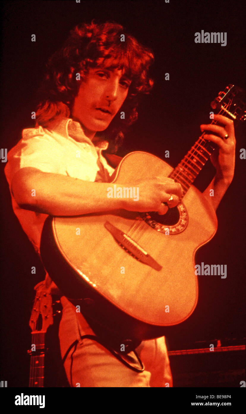 GORDON GILTRAP - UK rock musician in 1979 Stock Photo - Alamy