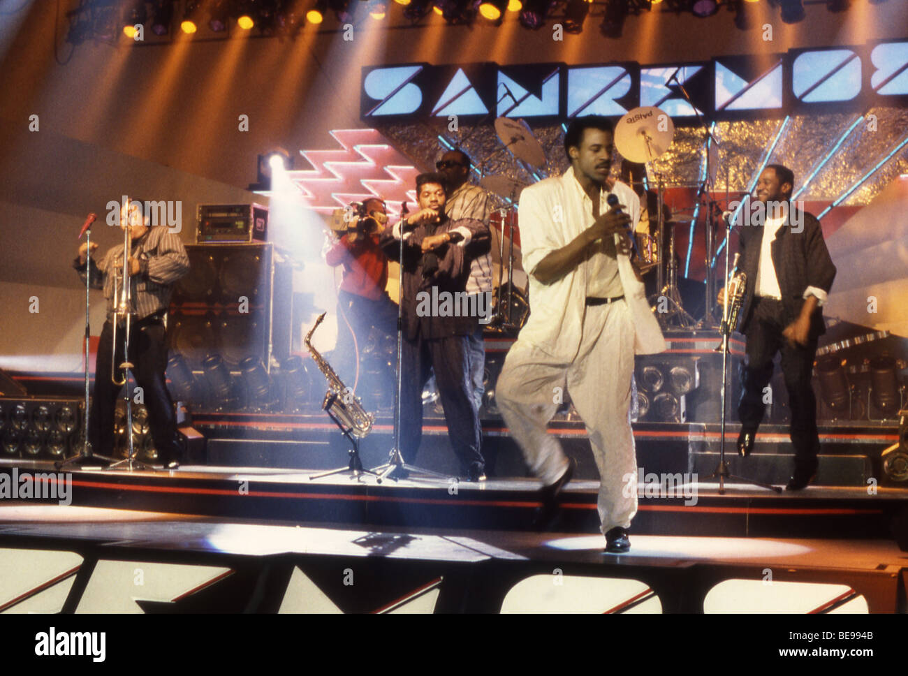 Kool and the gang 1980s hi-res stock photography and images - Alamy