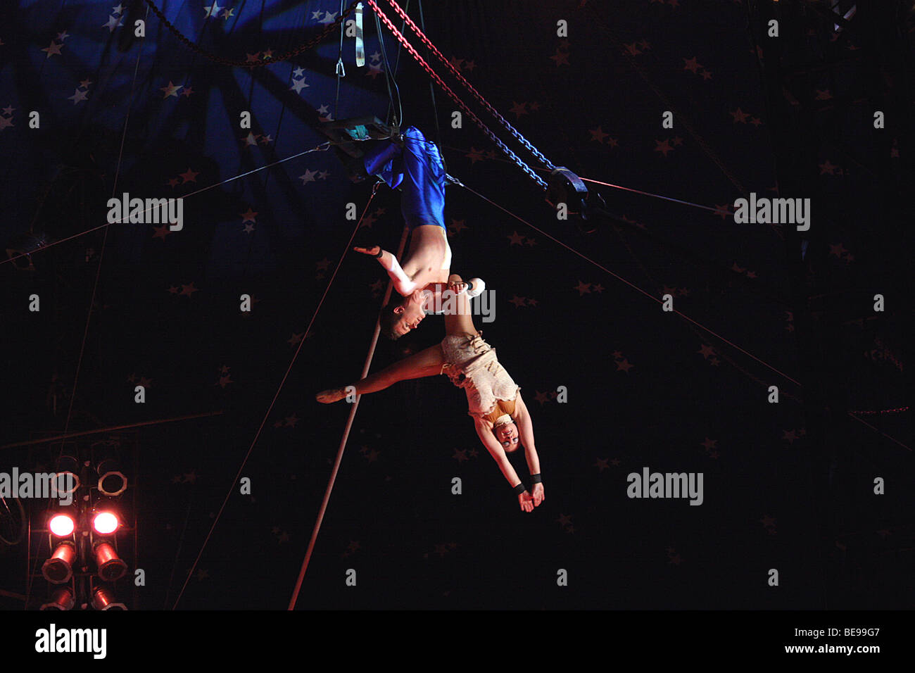Contortionist performs hi-res stock photography and images - Alamy