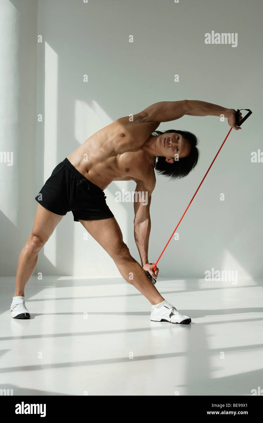 man working out Stock Photo - Alamy