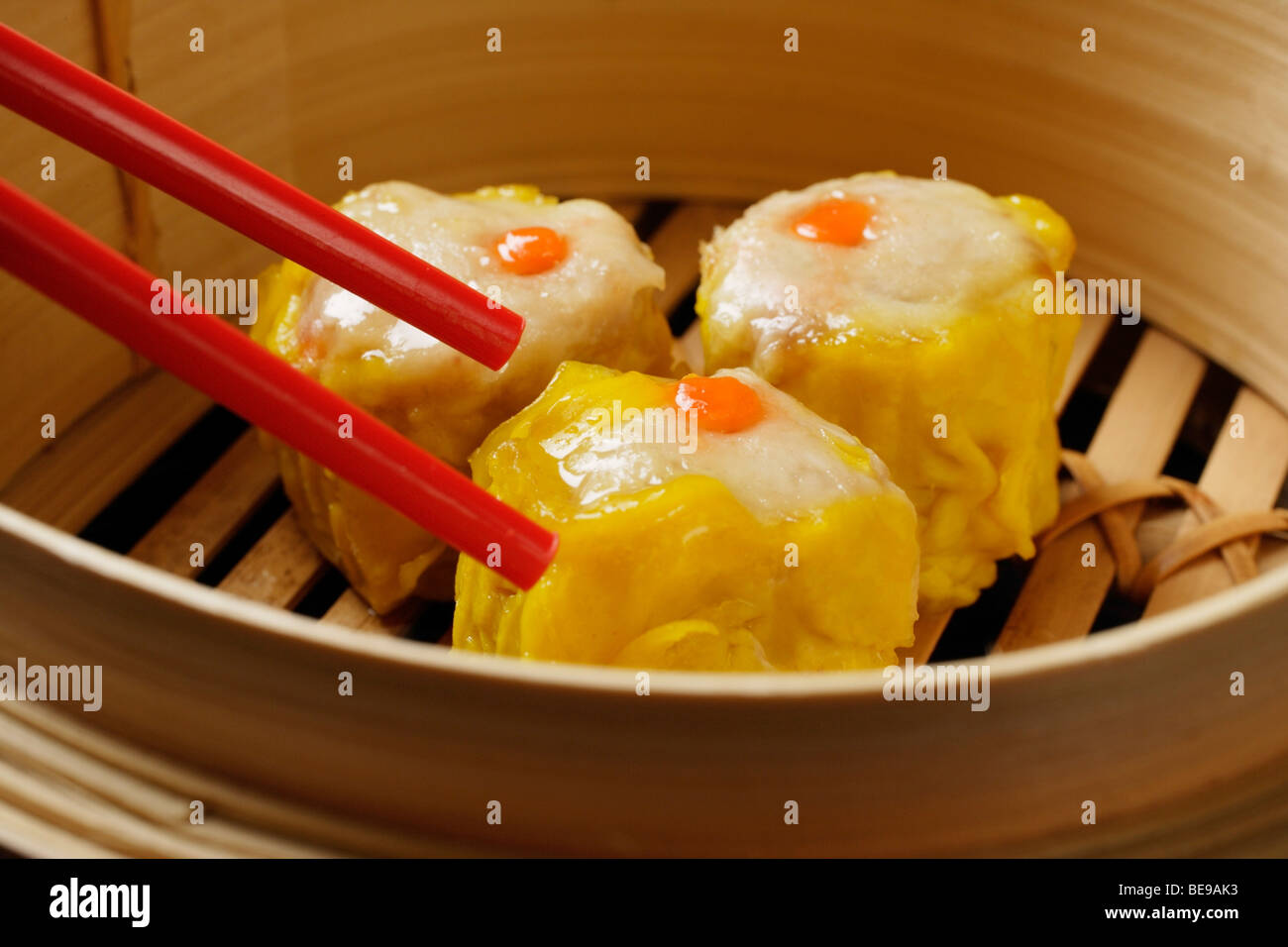 How to dimsum hi-res stock photography and images - Alamy