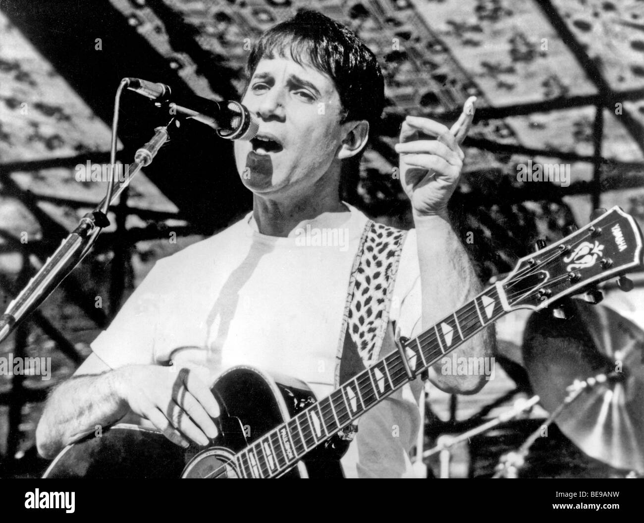 Paul simon singer hi-res stock photography and images - Alamy