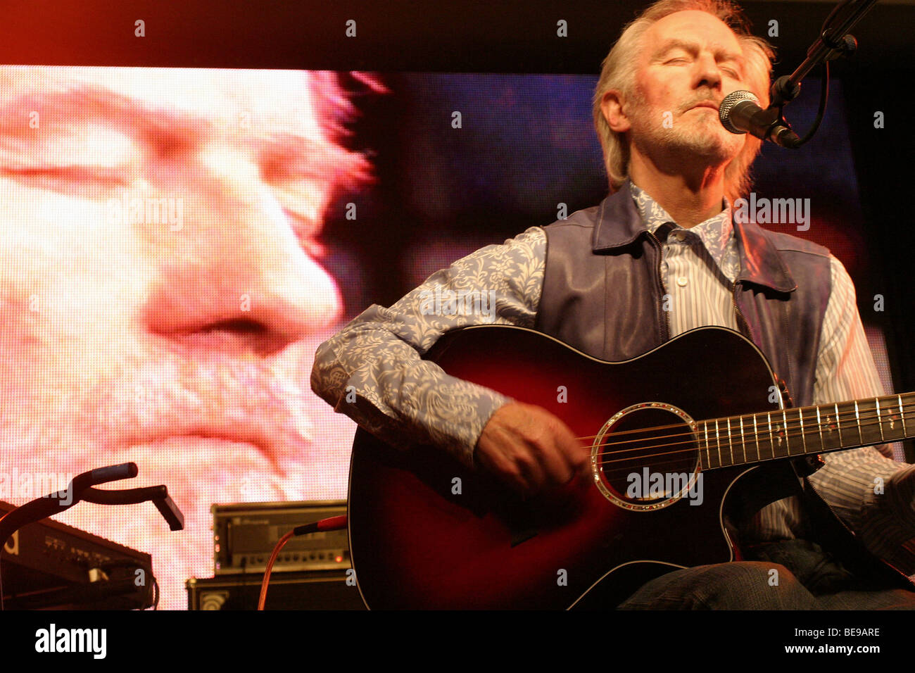 Roy harper singer hi-res stock photography and images - Alamy