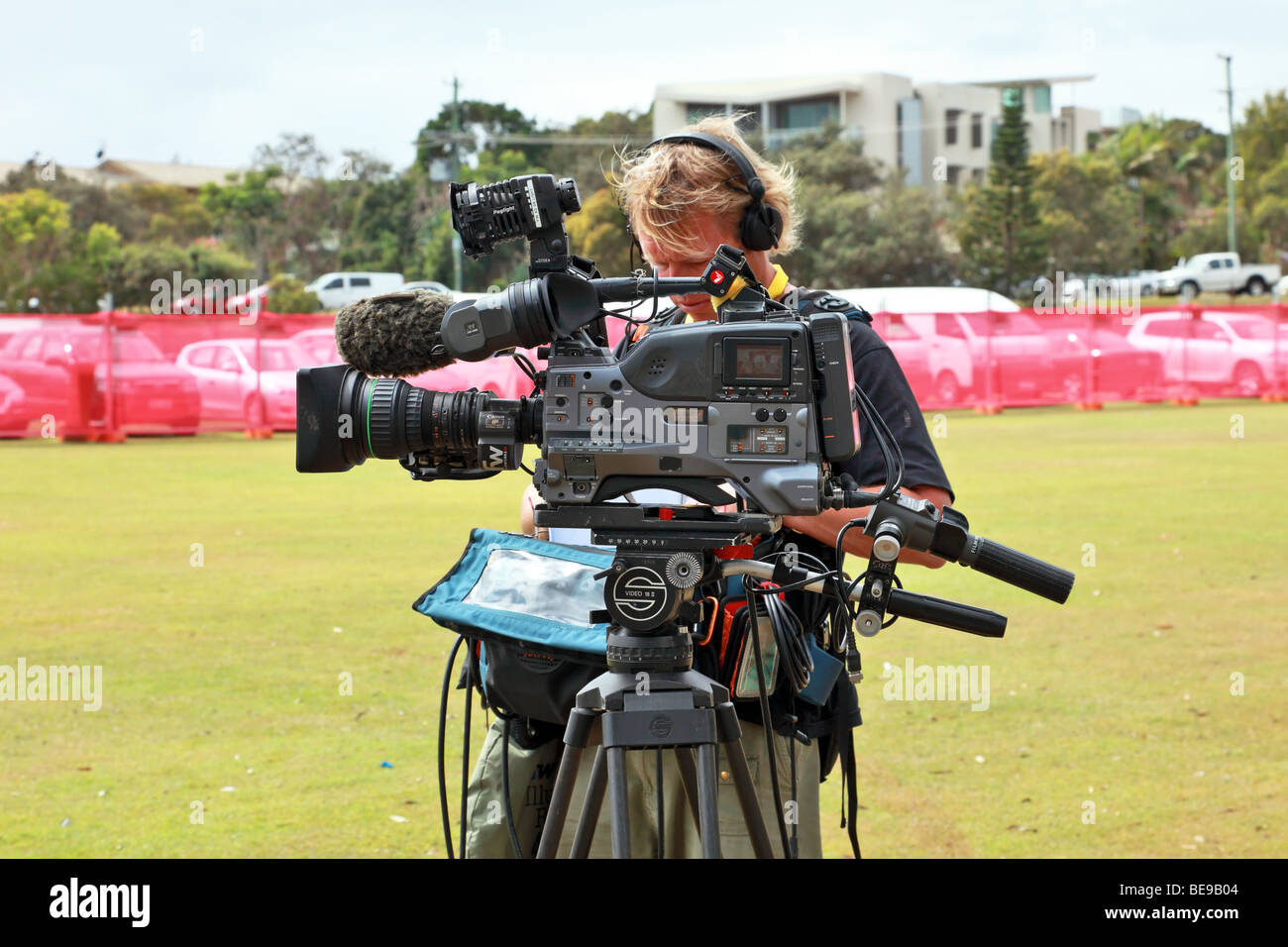 TV Cameraman taking stock footage at an interview Stock Photo - Alamy