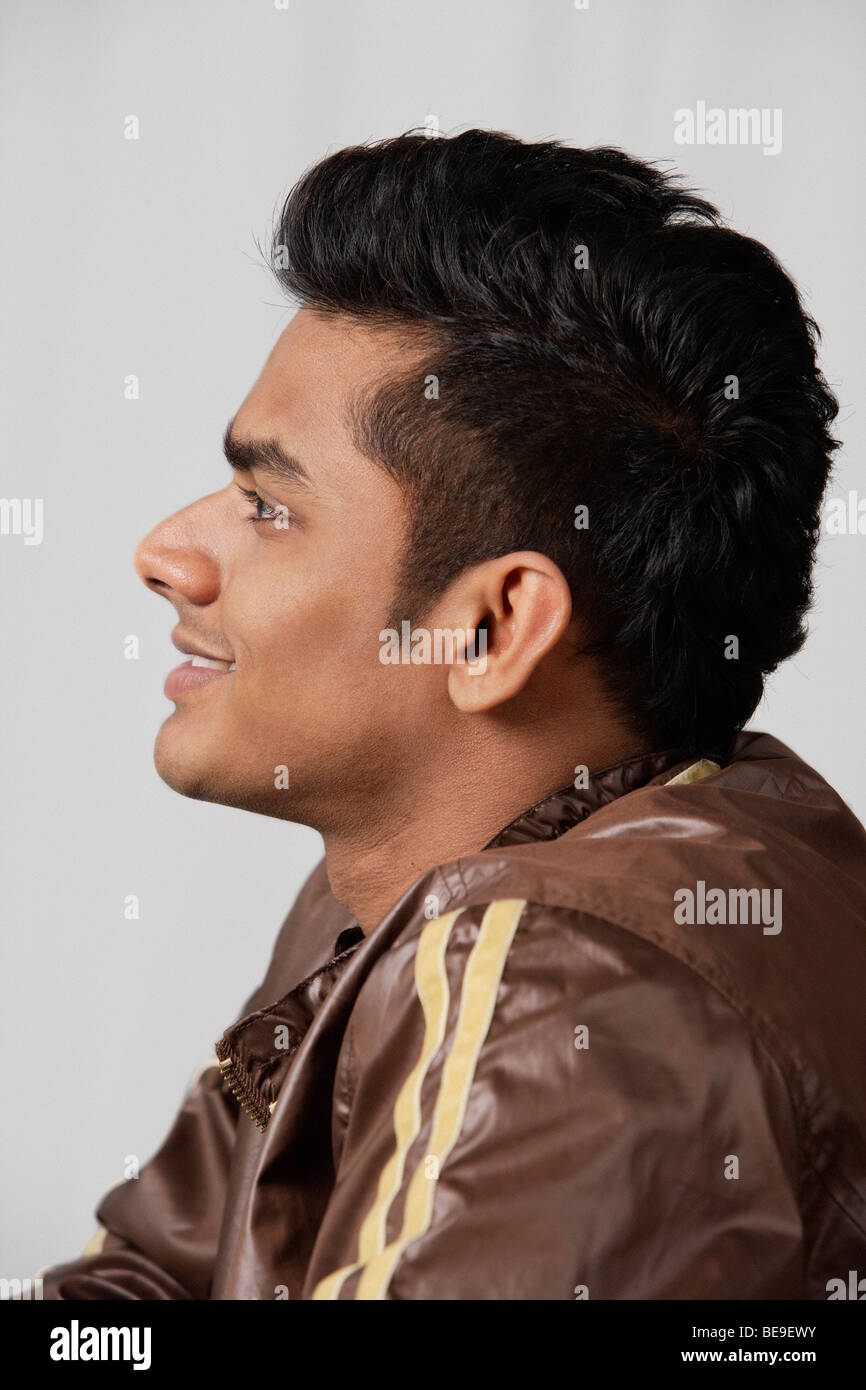 side profile of young man Stock Photo - Alamy