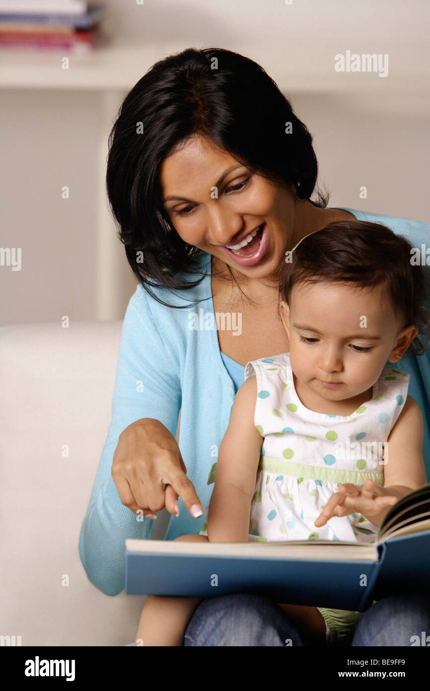 Child picture book hi-res stock photography and images - Alamy