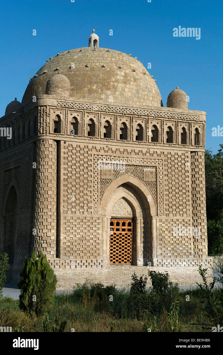 Bukhara (Uzbekistan) : Ismail Samani Mausoleum Stock Photo - Alamy
