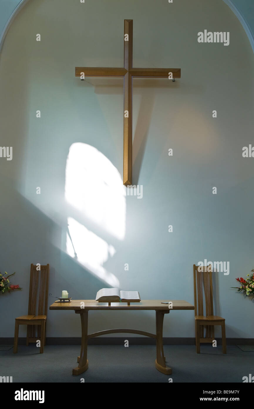 Interior of Ludlow Methodist Church with cross and simple altar Ludlow ...