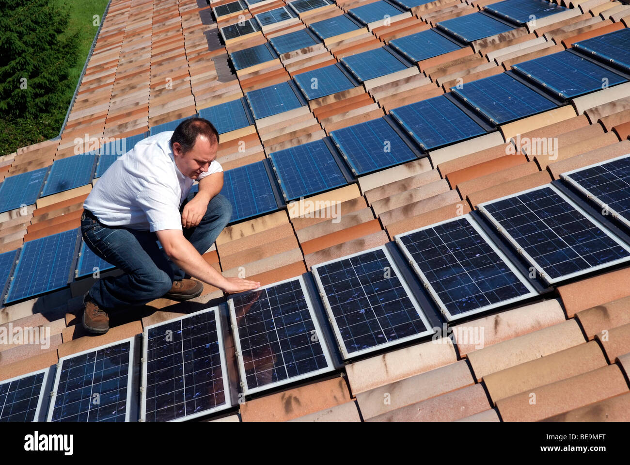 Architectural solar hi-res stock photography and images - Alamy