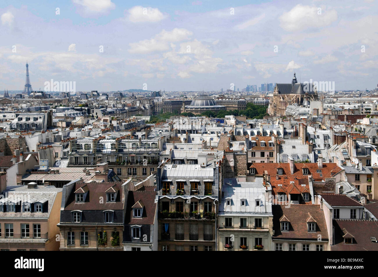 Paris architectural detail hi-res stock photography and images - Alamy
