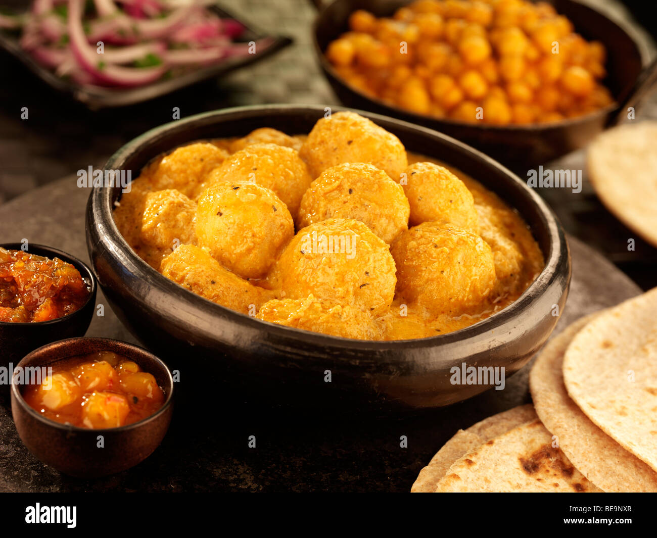 Dum aloo hi-res stock photography and images - Alamy