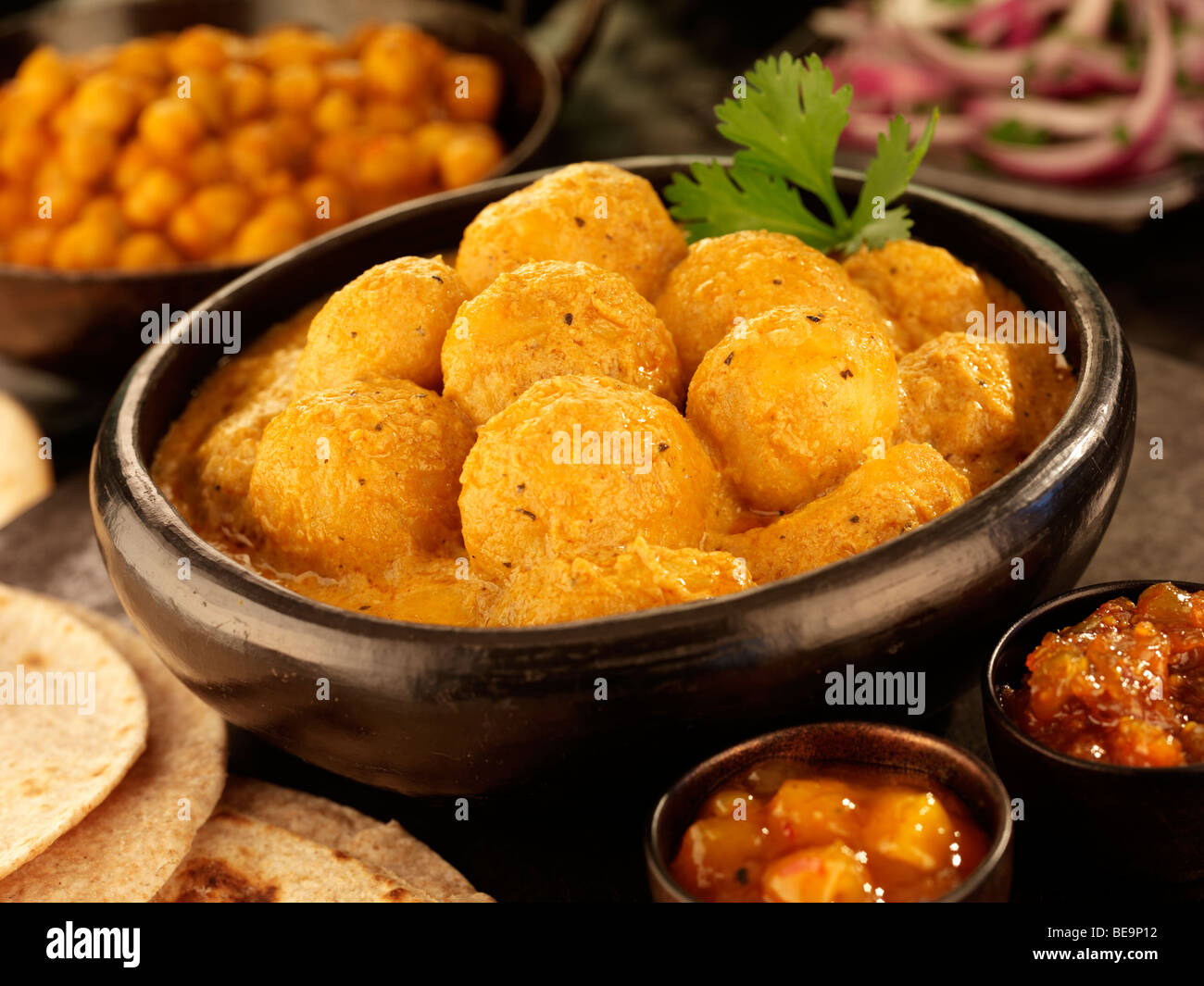 INDI INDIAN KASHMIRI DUM ALOO POTATO CURRY Stock Photo - Alamy