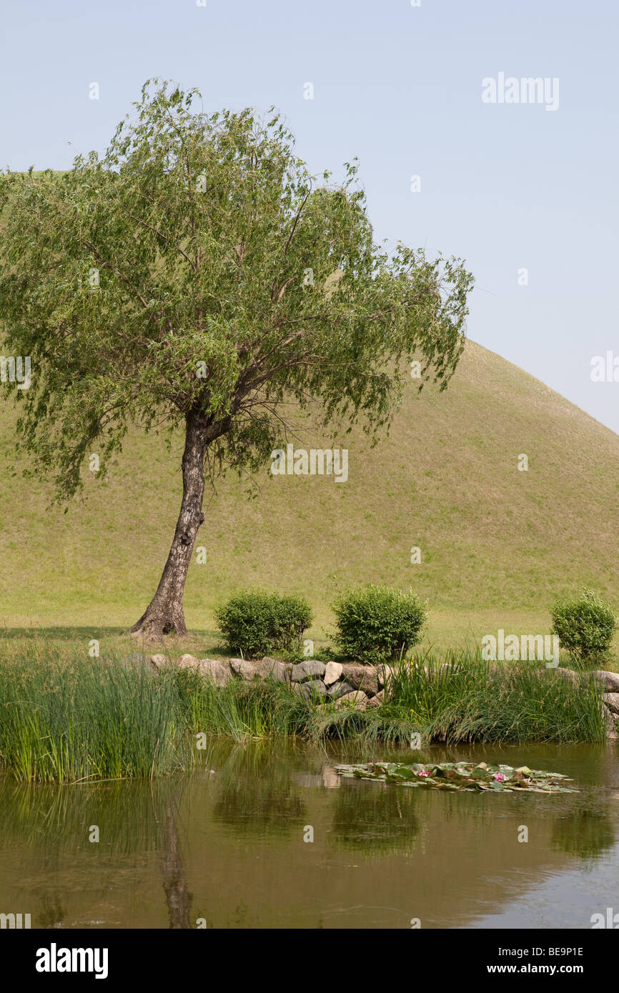 Tumuli High Resolution Stock Photography and Images - Alamy