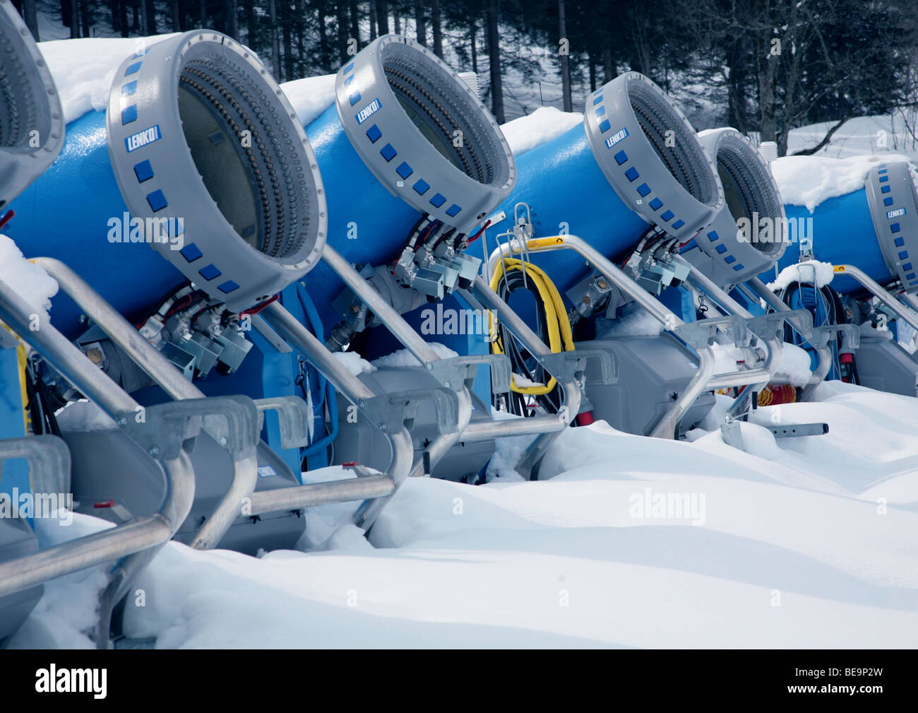 snow cannon or snowgun - Schneekanonen Stock Photo - Alamy