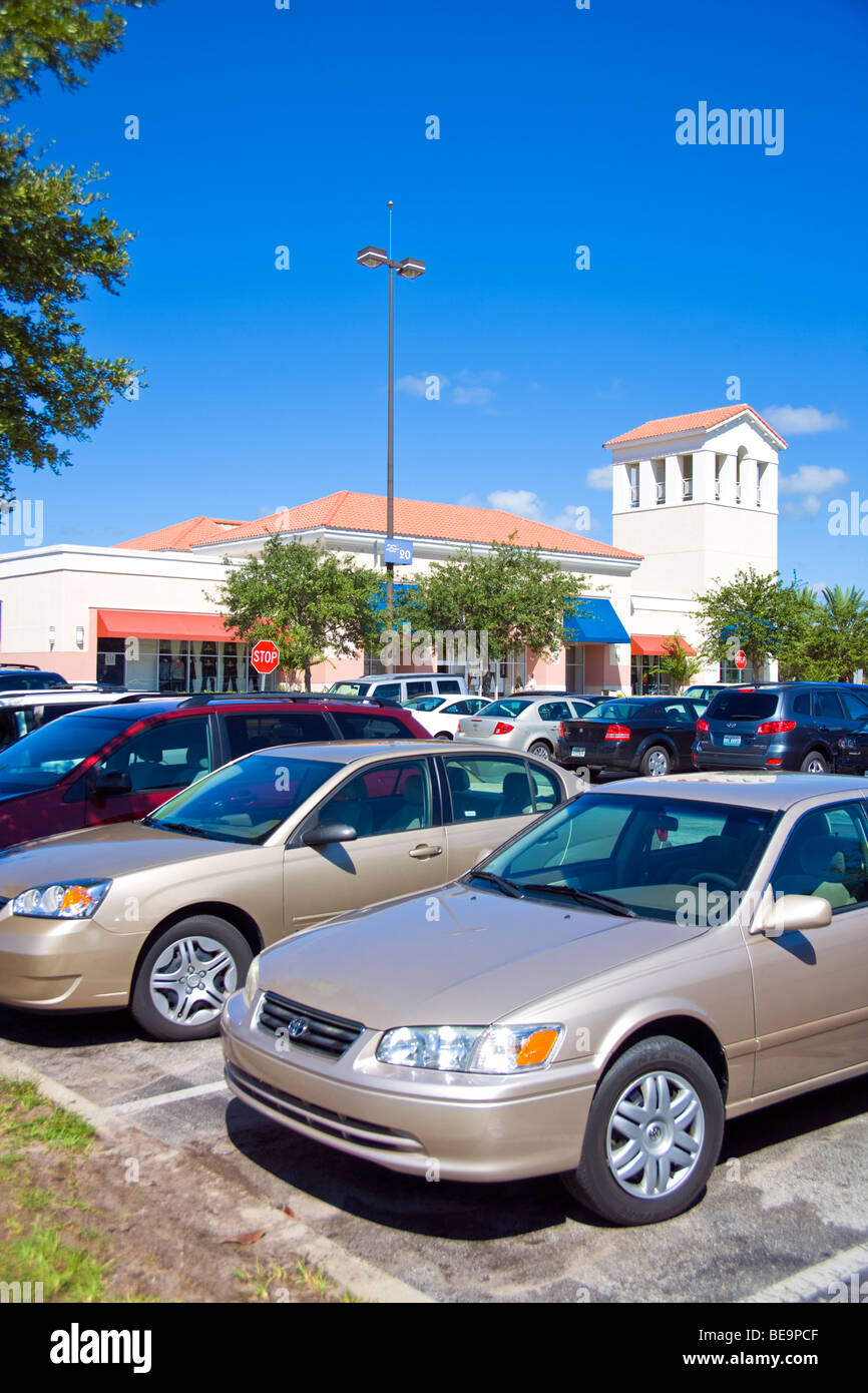 premium outlets mall in orlando florida Stock Photo - Alamy