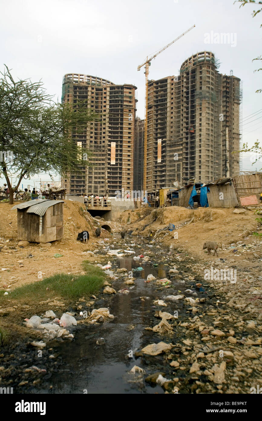 Sewer workers india hi-res stock photography and images - Alamy