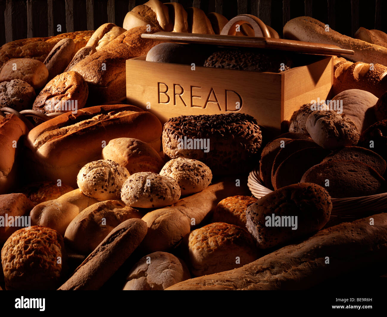 WOODEN BREAD BOX WITH BREAD SELECTION Stock Photo - Alamy