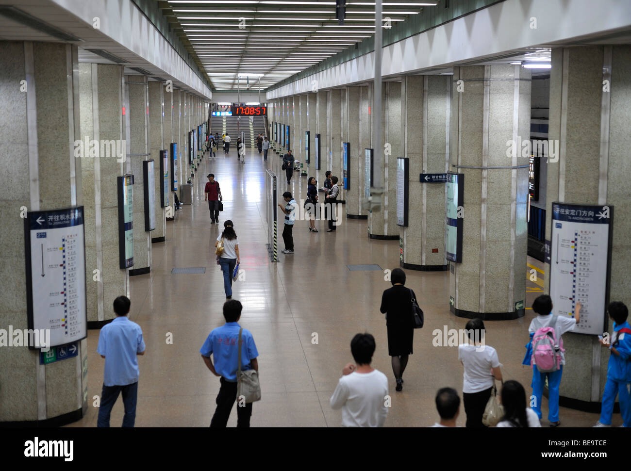 Subway lines hi-res stock photography and images - Alamy