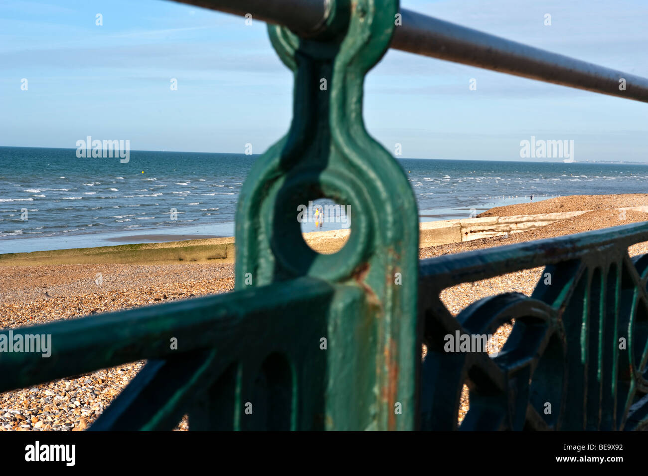 Railings front promenade sea hi-res stock photography and images - Alamy