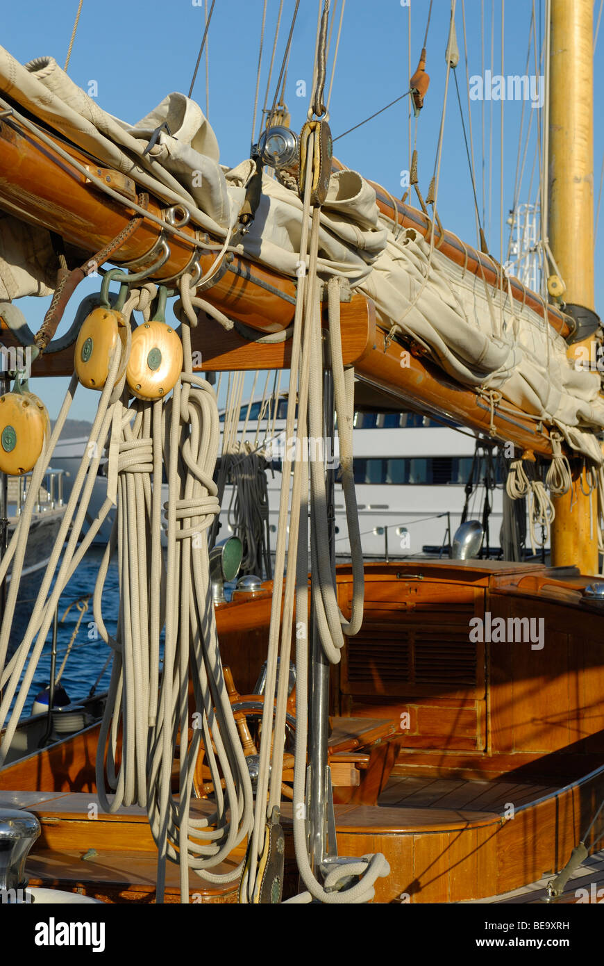 Ropes on a sailing boat, Saint Tropez harbor, South of France Stock ...