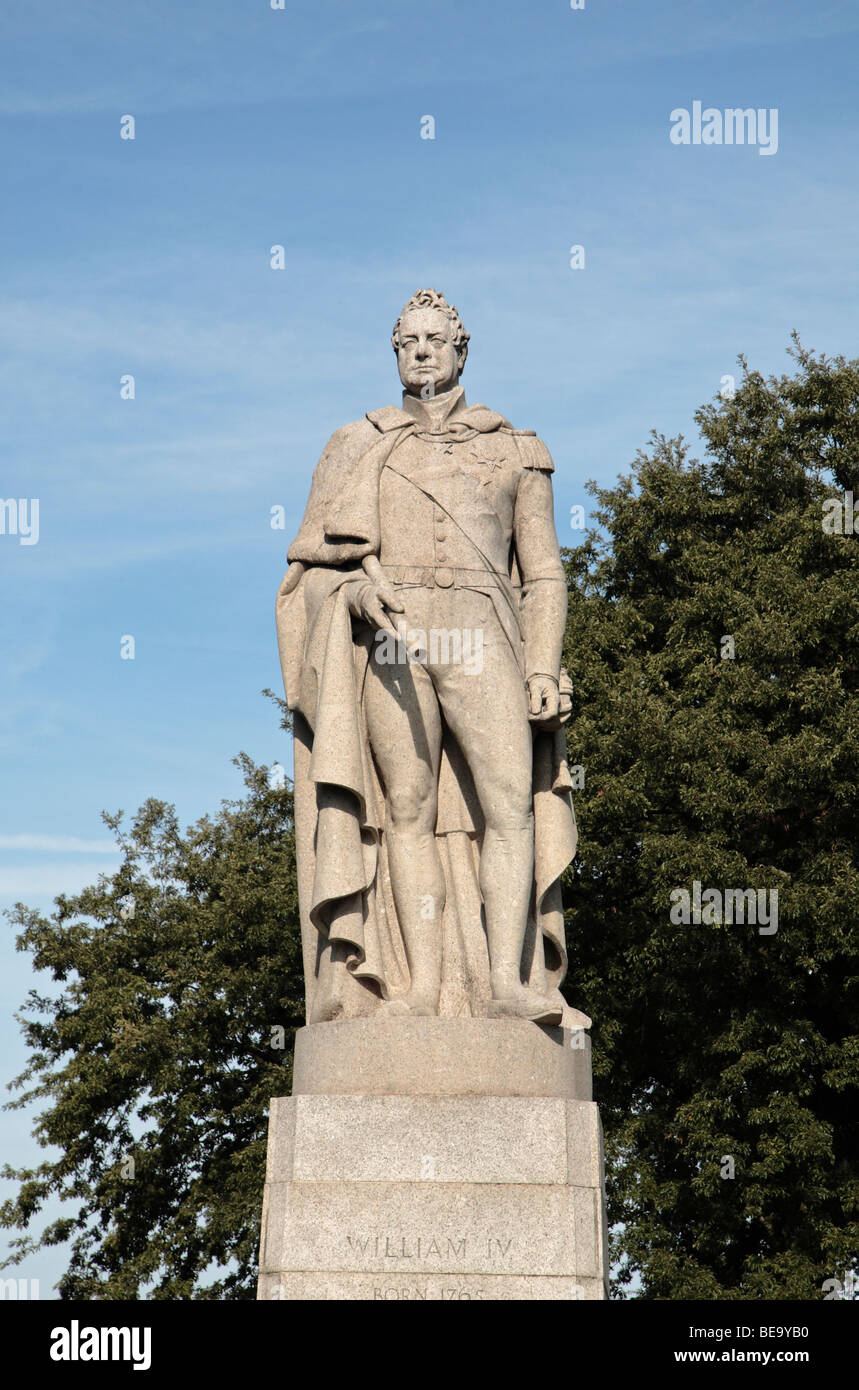 Statue to King William IV, 'The Sailor King', in the grounds of Queen's ...