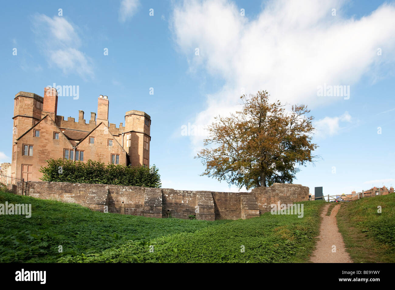 Kenilworth house hi-res stock photography and images - Alamy