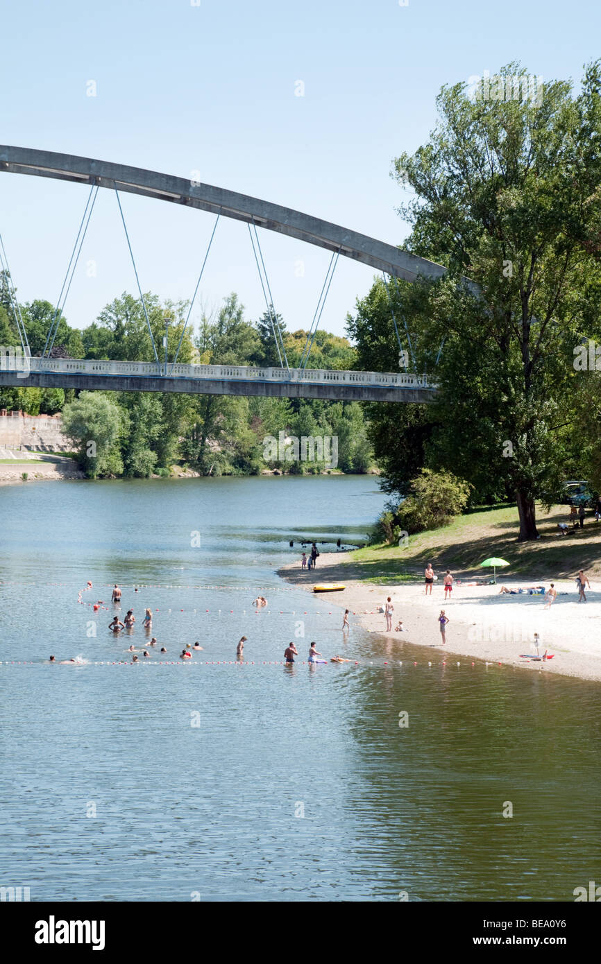 River tourism on the lot river hi-res stock photography and images - Alamy