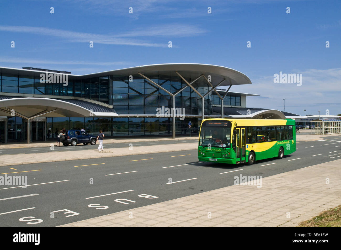 Guernsey bus High Resolution Stock Photography and Images - Alamy