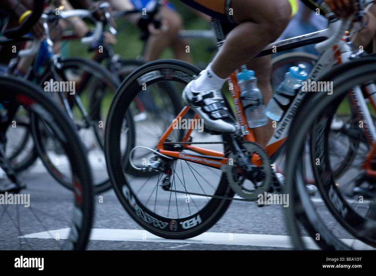 Bicycle racing new york city hi-res stock photography and images - Alamy