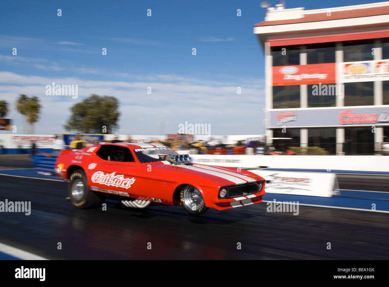 Drag race starting line hi-res stock photography and images - Alamy