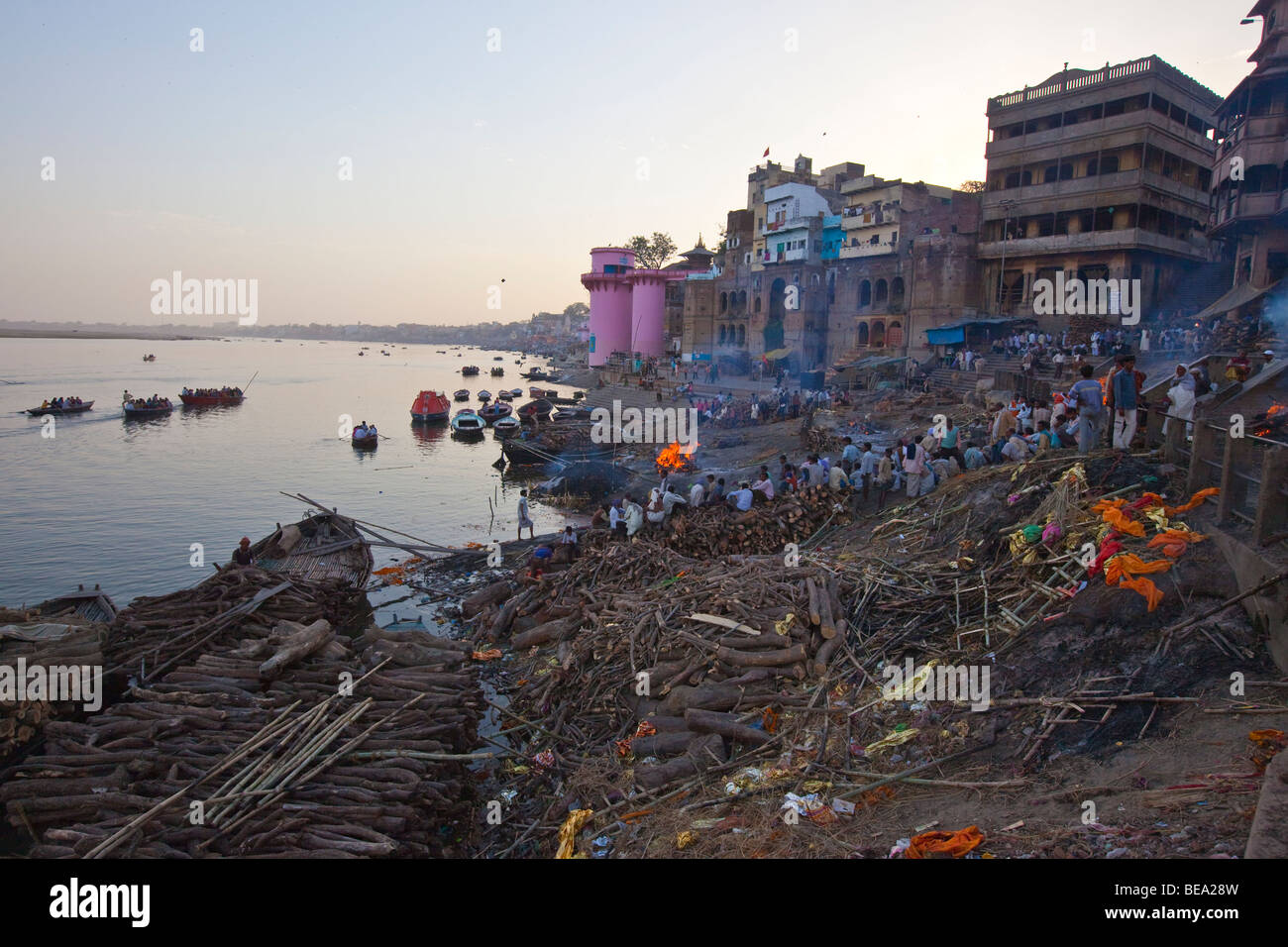 Burial burning hi-res stock photography and images - Alamy