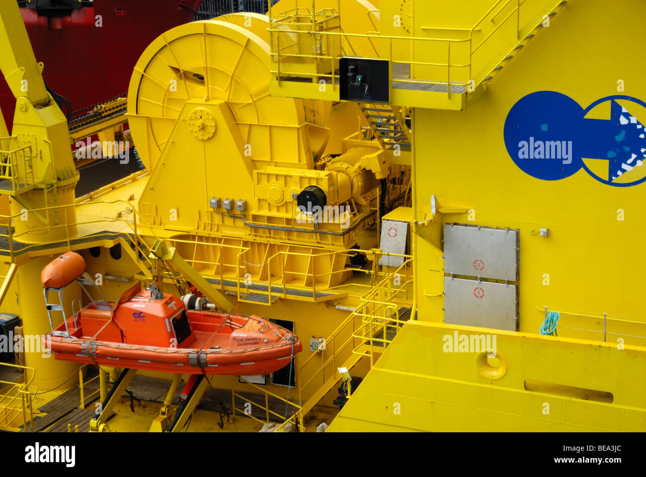 Oil rig north sea aberdeen hi-res stock photography and images - Alamy