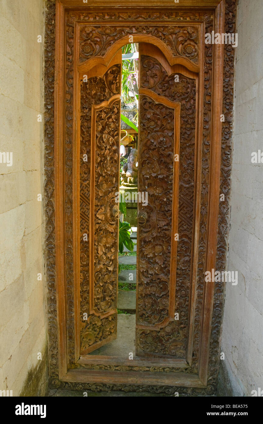 Balinese design hi-res stock photography and images - Alamy